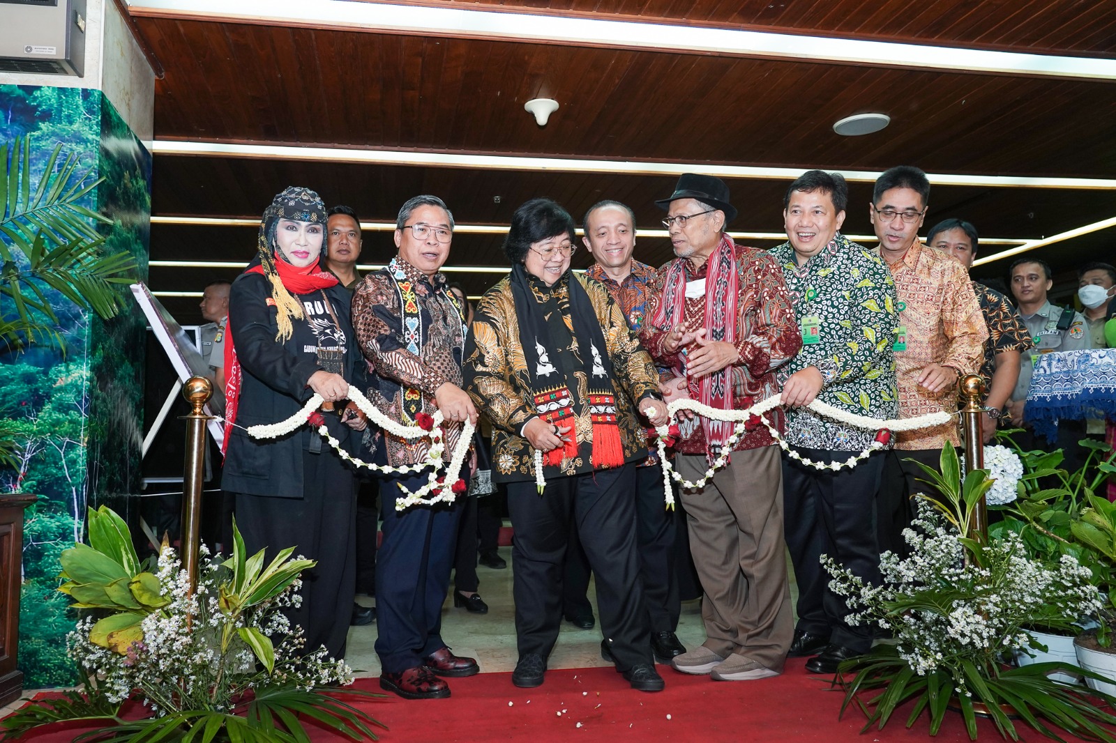 KLHK Anugerahkan Penghargaan Kalpataru dan Gelar Festival Pesona ...