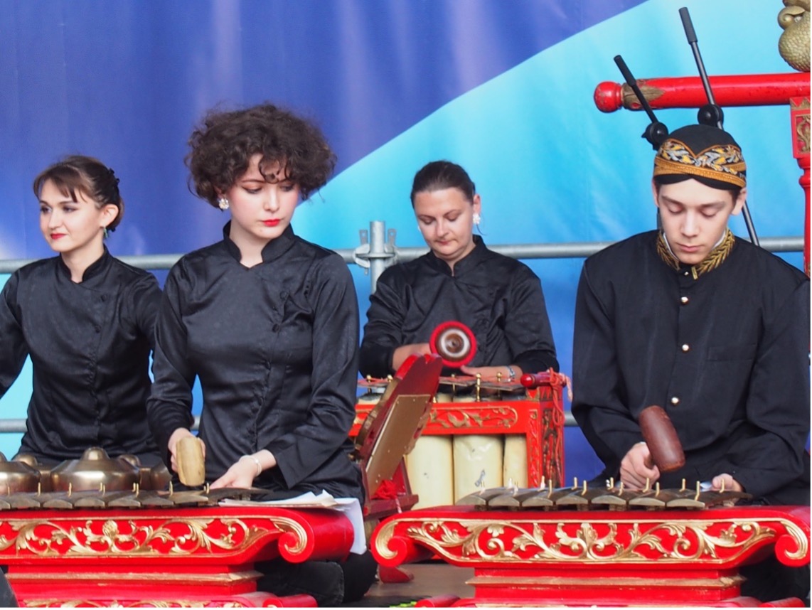 Musik Gamelan Menggema di Eurasian Music Festival 2023 di Taman Kota ...