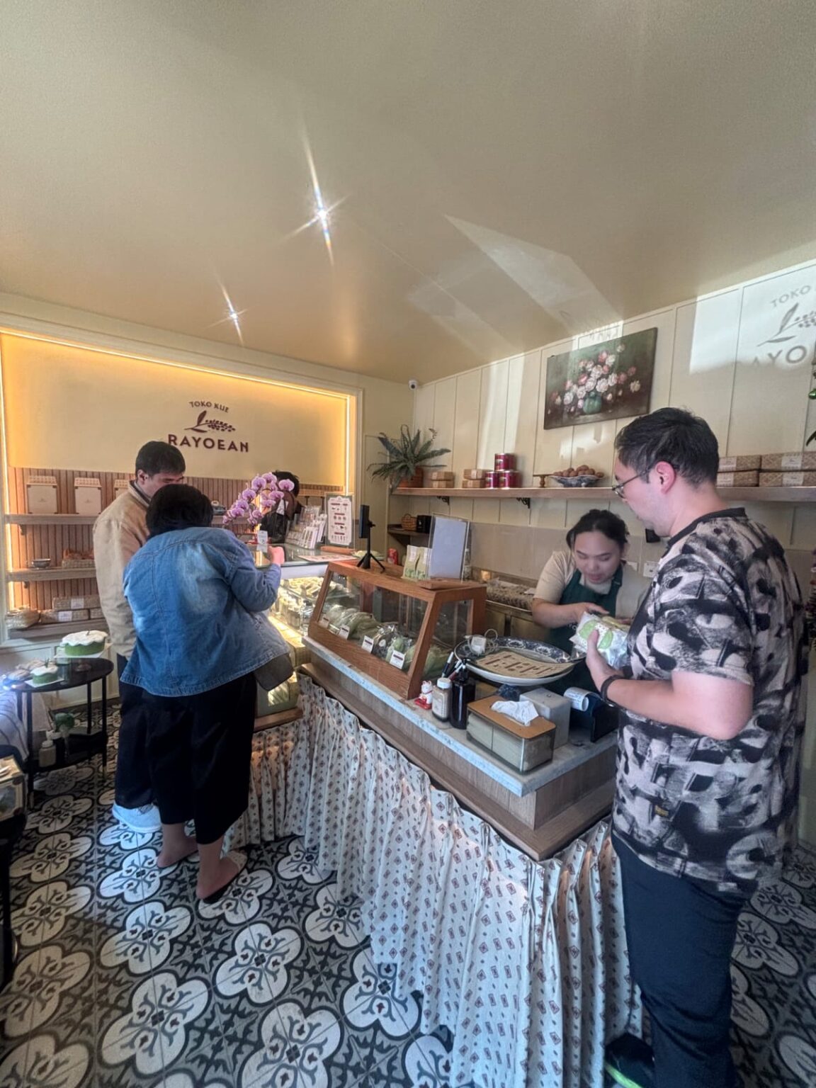 Rayoean, Toko Kue Pandan Pertama di Indonesia Hadirkan Cita Rasa Lokal ...