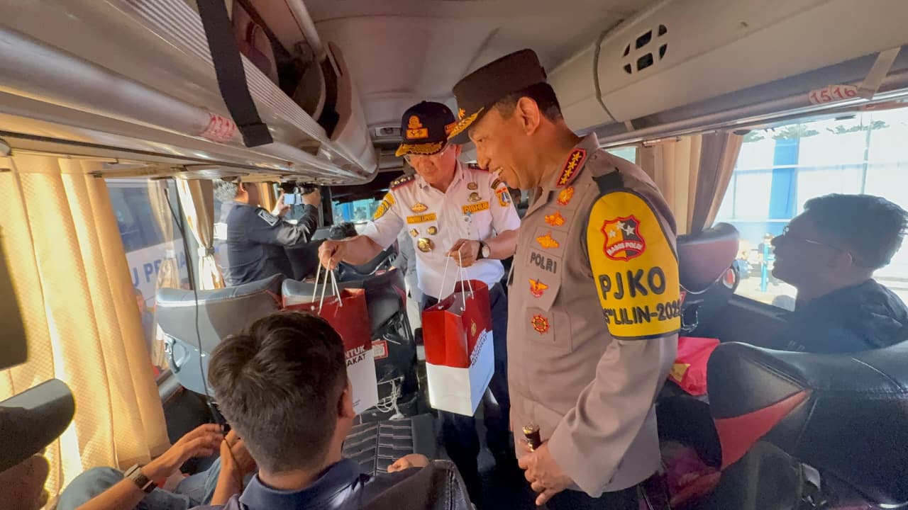 Tinjau Terminal Pulo Gebang, Kapolri Tekankan Utamakan Keselamatan ...